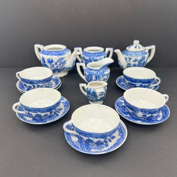 Vintage | Toys | Vintage Japan Childs Blue Willow Porcelain Tea Play ...